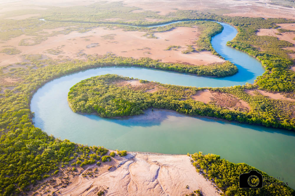 Pretty Pool Creek – Country Captures